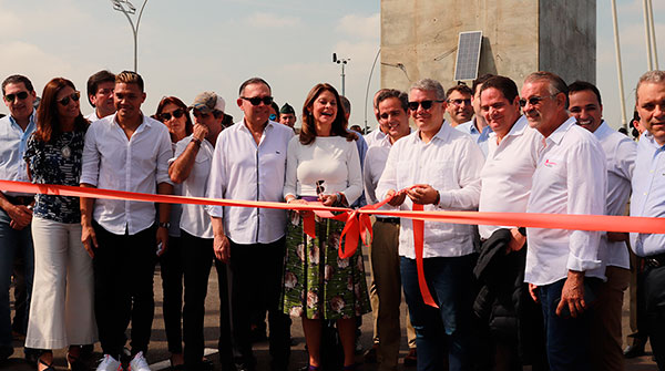 Today, the President of Colombia opens the Pumarejo bridge constructed ...
